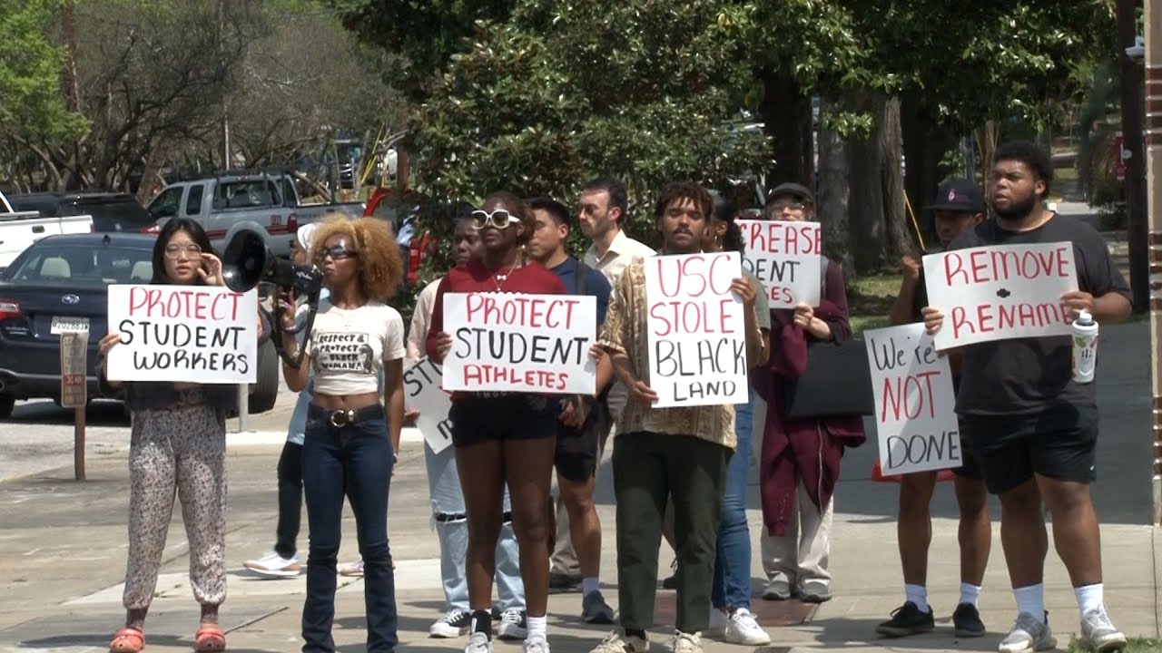 USC Students Organize Protest for better Representation - The Daily ...