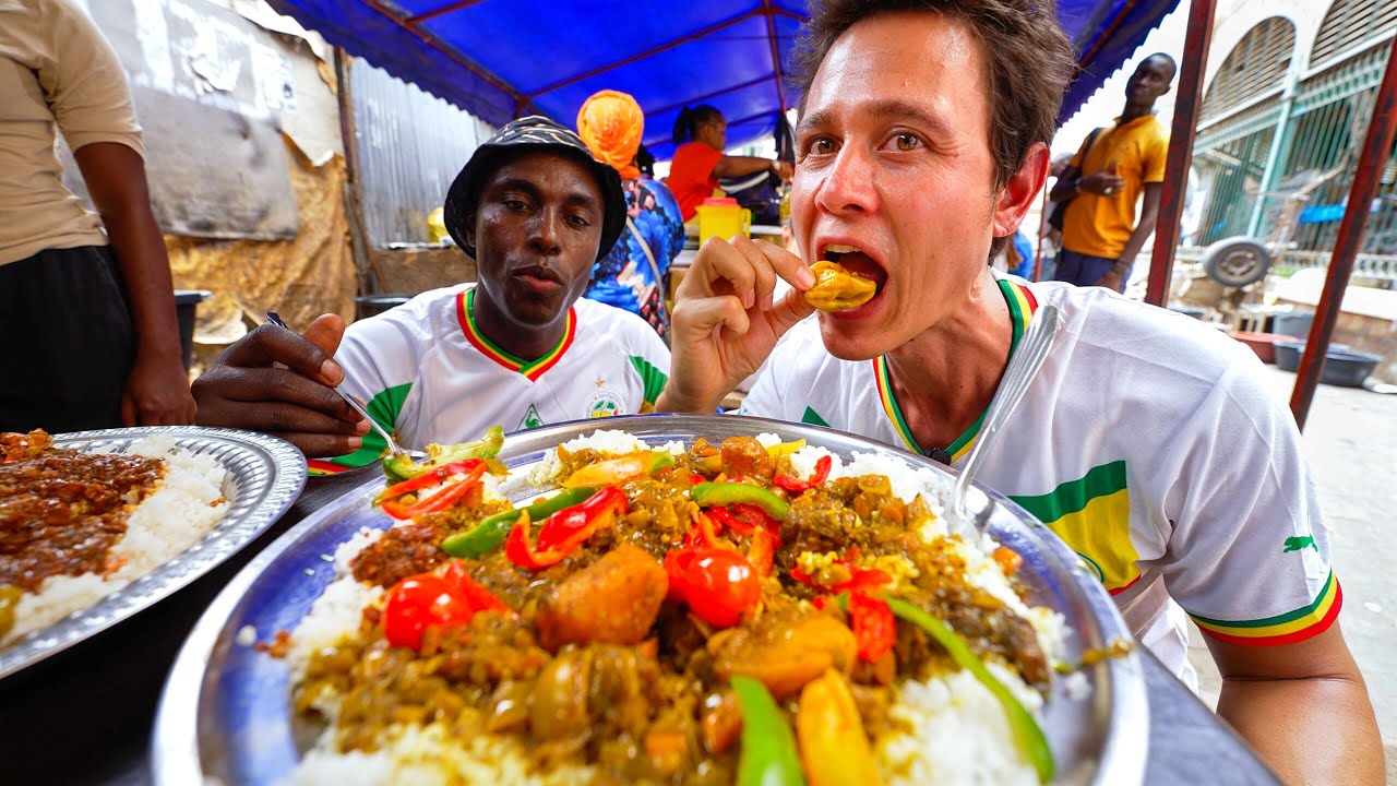 Street Food in Senegal! ULTIMATE SENEGALESE FOOD TOUR in Dakar West ...