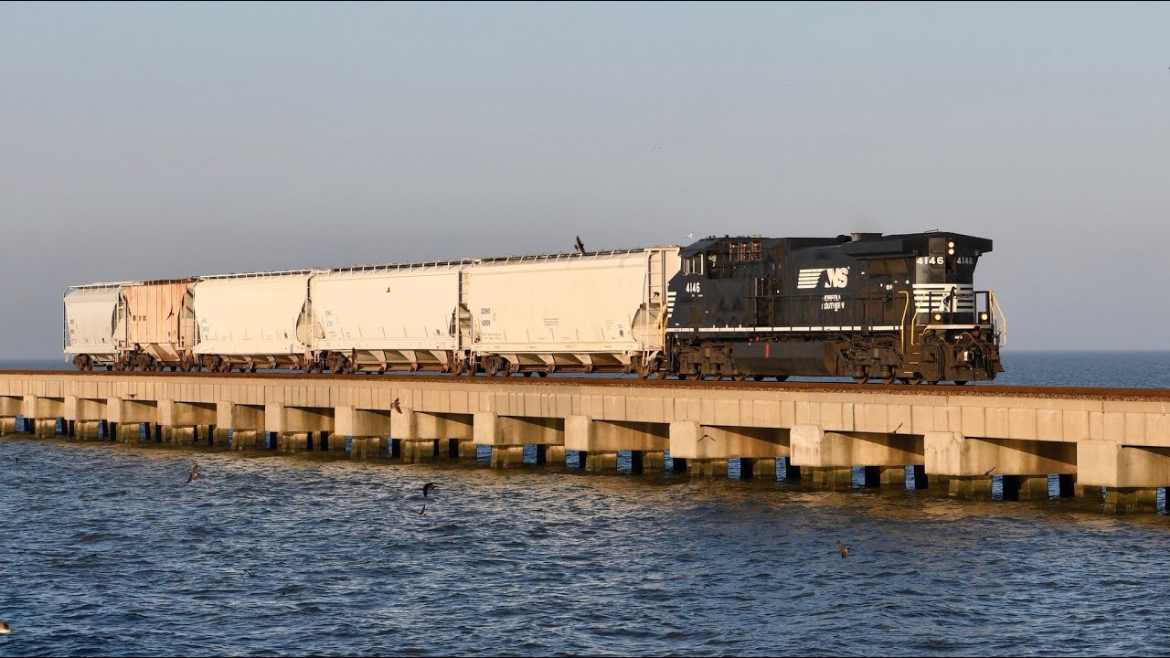 Short Freight Trains - CoasterFan2105