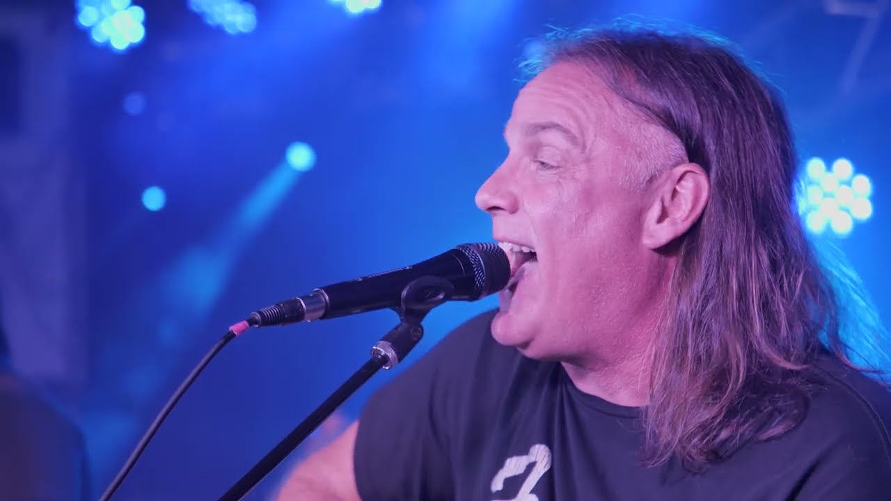 Home - The Deep Shallow Band